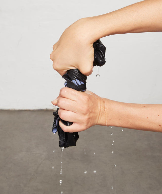 Period Classic Bikini - Heavy Overnight in Black | Modibodi – Modibodi NZ